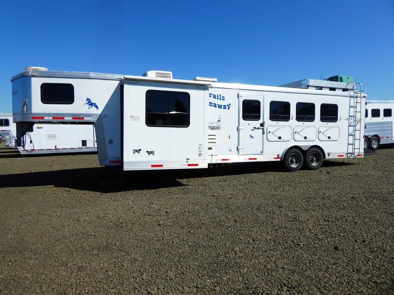 2007 Bison 8410 Stratus