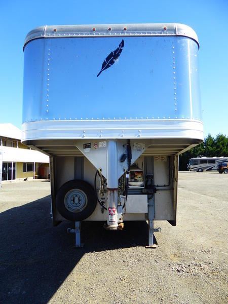 2014 Featherlite Trailers Living Quarters Horse Trailer 8581