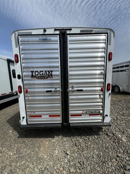 2024 Logan Coach 24' Stockman Combo w/Trainer Tack