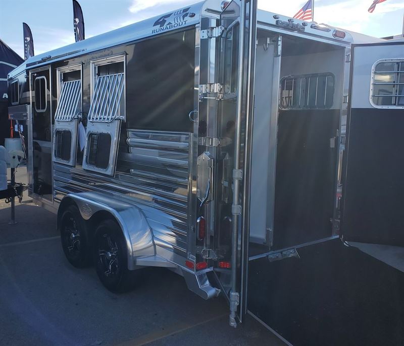 2023 4 Star Trailers 2 HORSE SLANT LOAD GOOSENECK