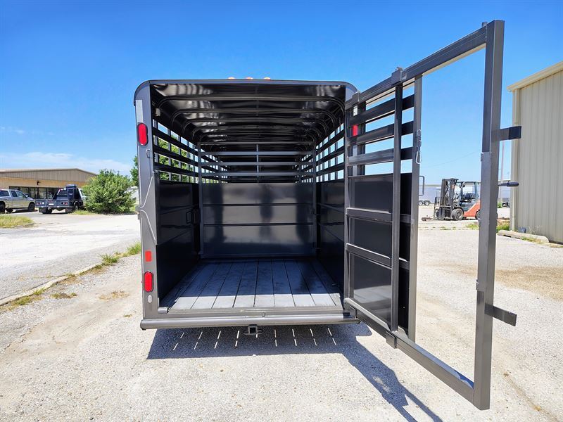 2025 Delta 24' Livestock Gooseneck Trailer