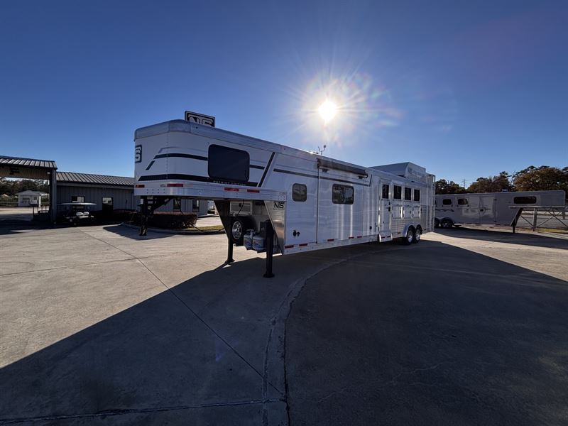 2026 SMC Patriot 4 Horse Side Load 13' Living Quarters