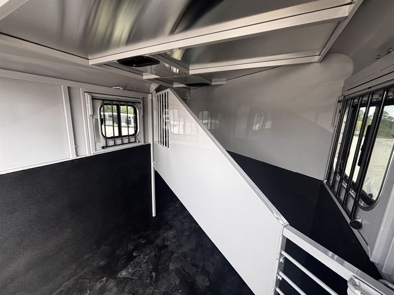 2026 Trails West 2 Horse Bumper Pull Trailer