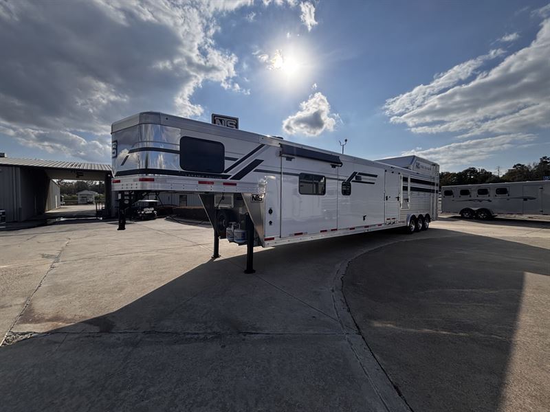 2026 SMC Laramie 16' Livestock 15' Living Quarters