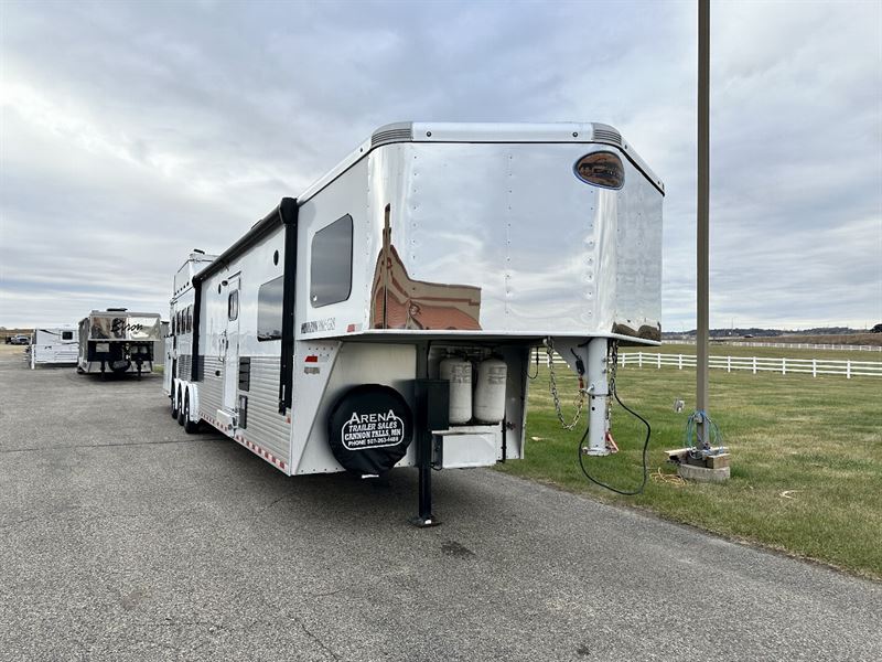 2019 Sundowner 5H LQ Side Load