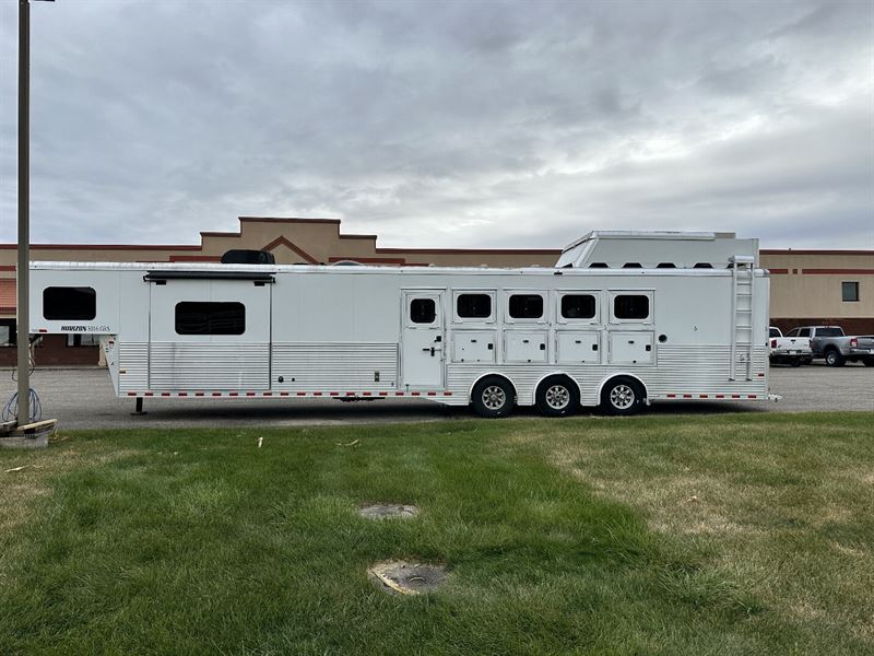 2019 Sundowner 5H LQ Side Load