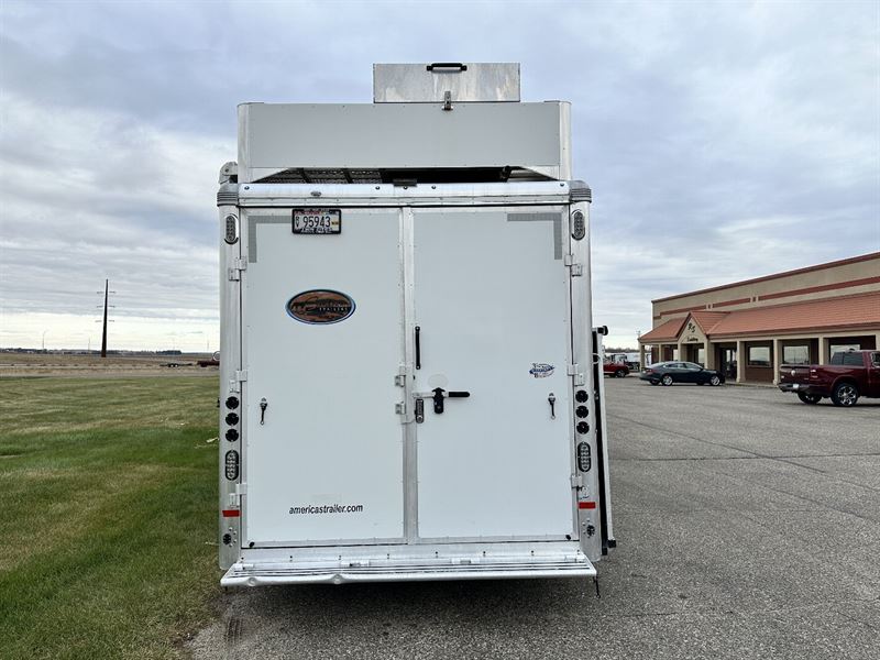 2019 Sundowner 5H LQ Side Load