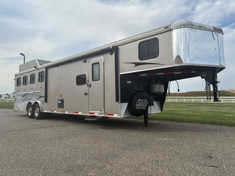 2014 Bison Trailers 4H Bison Coach LQ