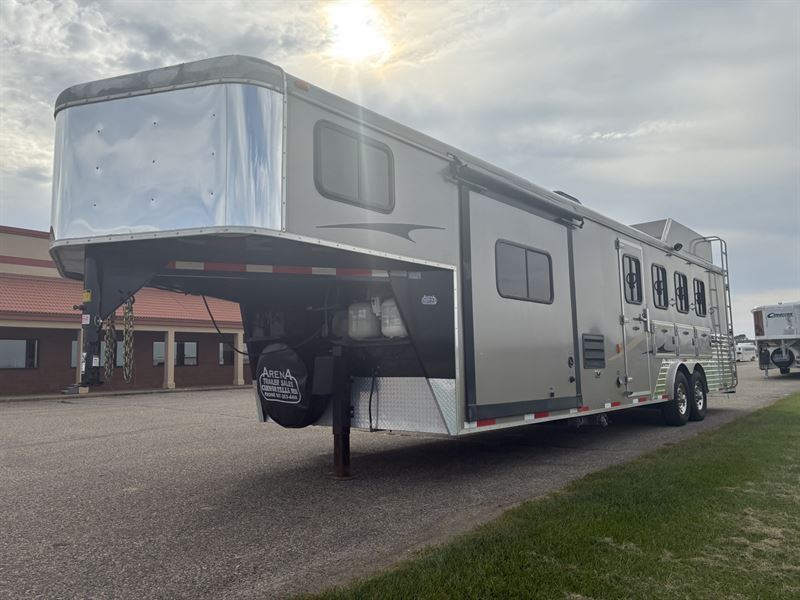 2014 Bison Trailers 4H Bison Coach LQ