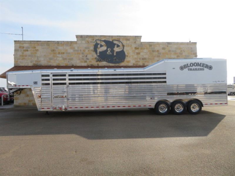 2023 Bloomer Trailers 36' Livestock Gooseneck Trailer