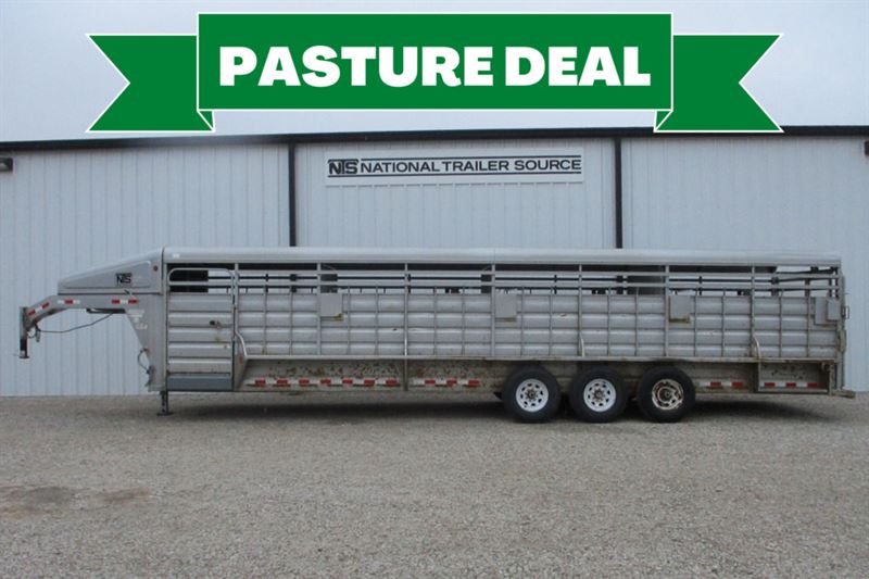 2012 GR Trailers 32' Livestock Gooseneck Trailer