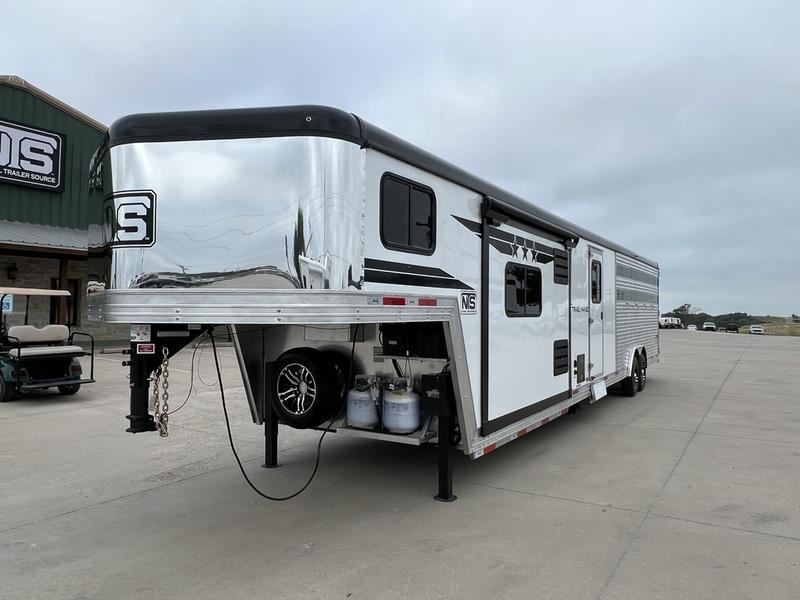 2026 Bison Trail Hand 16' Livestock 11' Living Quarters