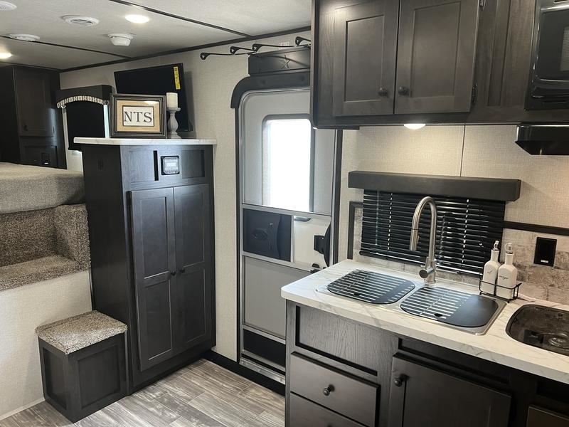 2026 Bison Trail Hand 16' Livestock 11' Living Quarters