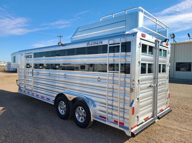 2025 Platinum Coach 22' Stock Combo 7'6" wide..SWING OUT SADDLE RACK!