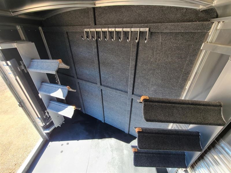 2025 Platinum Coach 25' Stock Combo 7'6" wide..SWING OUT SADDLE RACK!