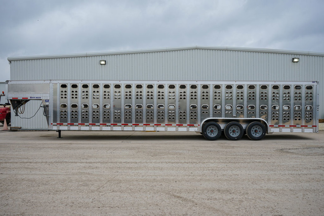 2025 Eby 36 Ft Ruff Neck Punch Side Stock Trailer