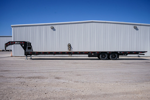 2024 Delco Trailers 40 Ft Hydraulic Dovetail Flatbed Trailer