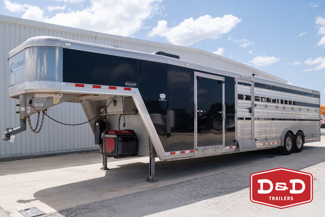 2018 Cimarron Trailers 30 Ft Stierwalt Show Cattle Trailer