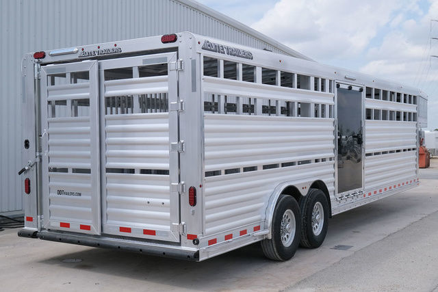 2027 Elite Trailers 28 Ft Show Cattle Trailer