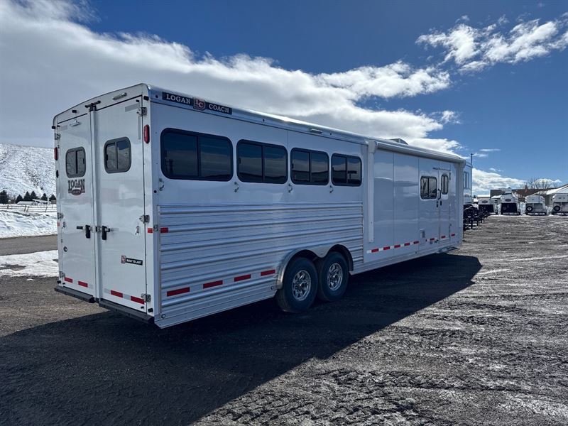 2025 Logan Coach 812 Bullseye 4H