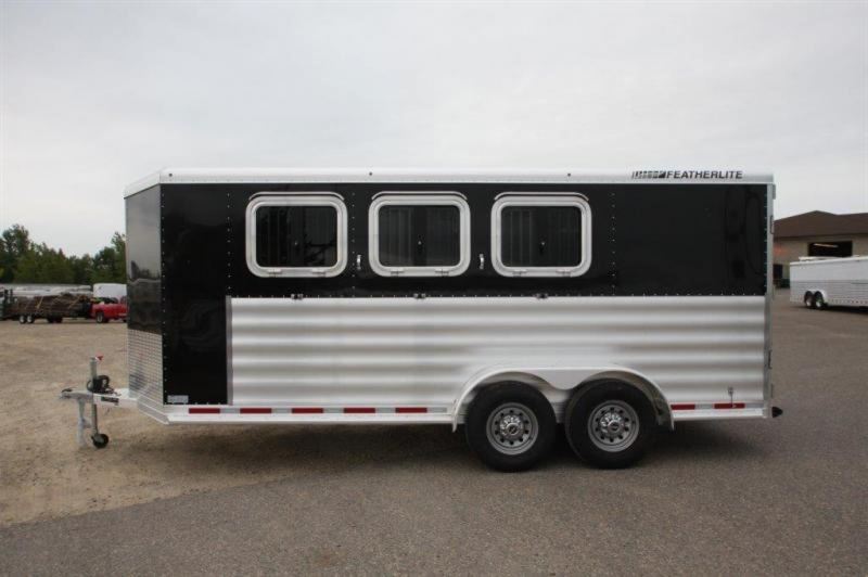 2016 Featherlite Trailers 9409