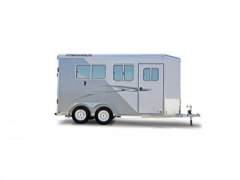 2016 Featherlite Trailers 9407