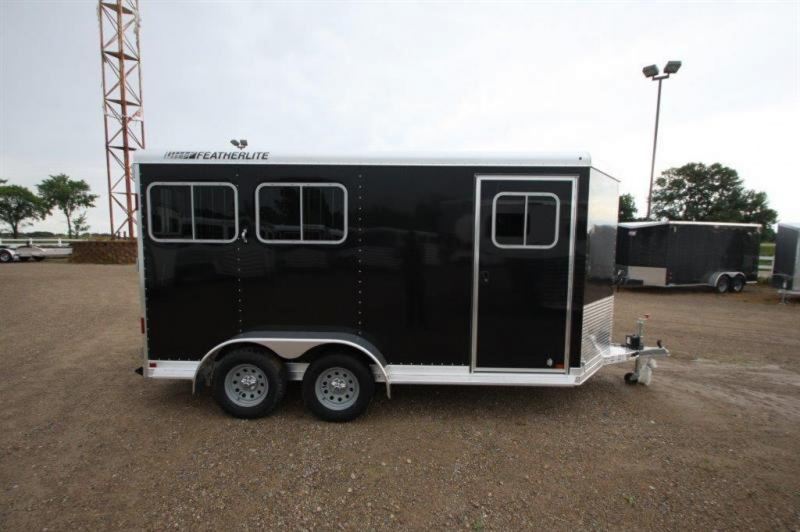 2016 Featherlite Trailers 9409