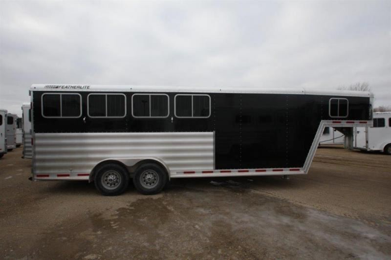 2016 Featherlite Trailers 8541