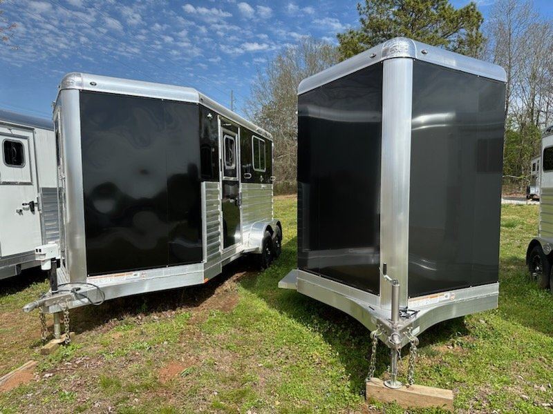 2024 4-Star Trailers 2 - Horse Straight Load Bumper Pull