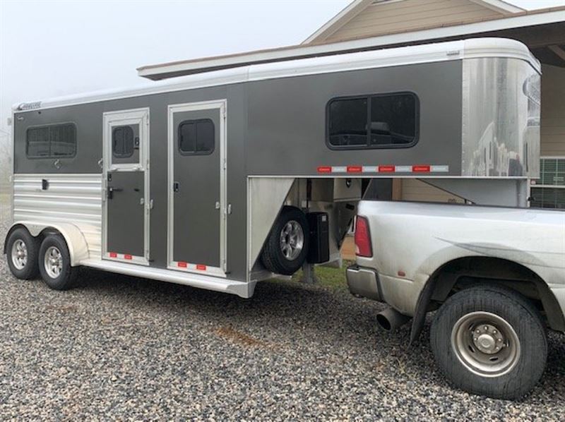 2026 Cimarron Trailers Norstar 2 Horse Straightload Gooseneck