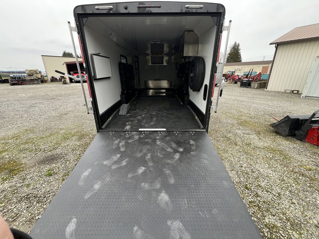 2025 Logan Coach Torque 20'