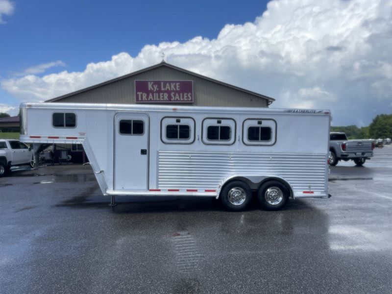 2000 Featherlite Trailers 8541-3H-GN