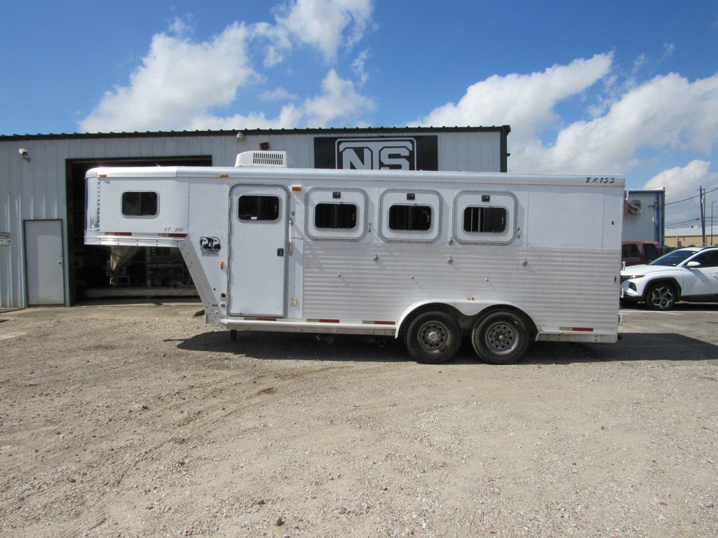 2002 Exiss 3 Horse 5' Weekender