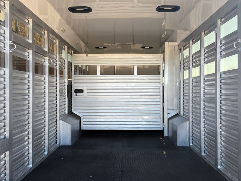 2026 Bison Trail Hand 15' Livestock 11' Living Quarters