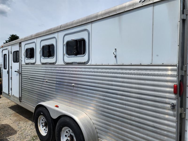 2006 Exiss Trailers 4 HORSE