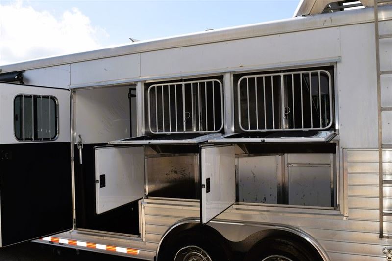 2015 Sundowner Trailers Charter Gooseneck