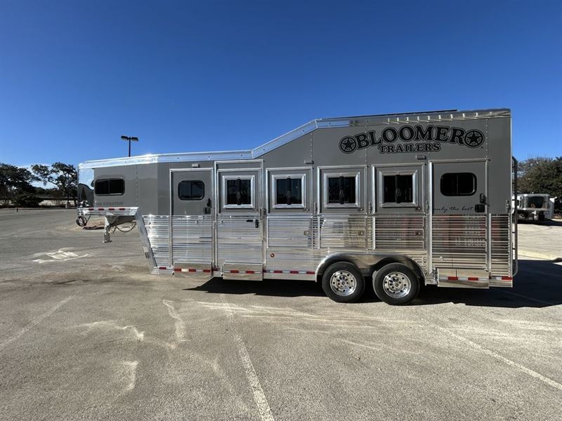 2025 Bloomer Trailers BM 4H 8' X 21' TRAINER